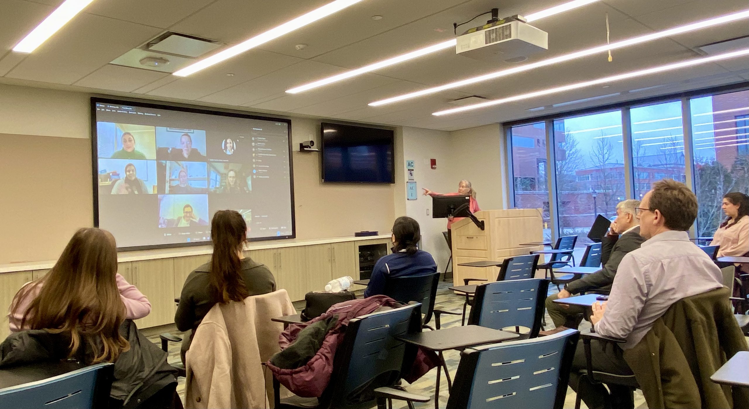 CHHD Graduate Certificate Awarded to 8 Students | Center for the Study ...